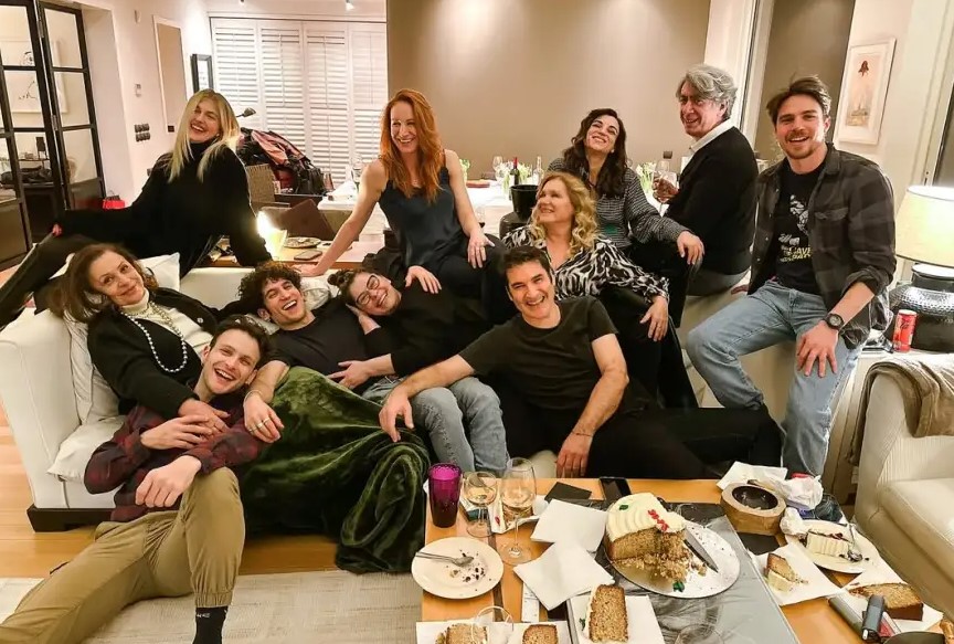 MAESTRO: reunion των πρωταγωνιστών για τα γενέθλια της Μαρίας Καβογιάννη