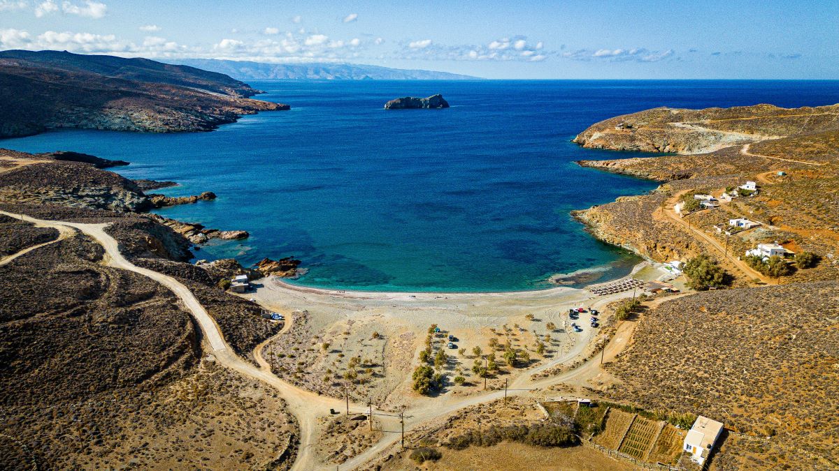 Αν θες να βρεις την πραγματική μαγεία της Τήνου, τσέκαρε αυτές τις 5 ...